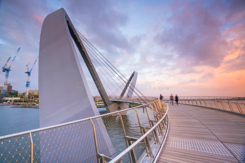 Pasarela De Elizabeth Quay En Perth Imagen de archivo - Imagen de ...