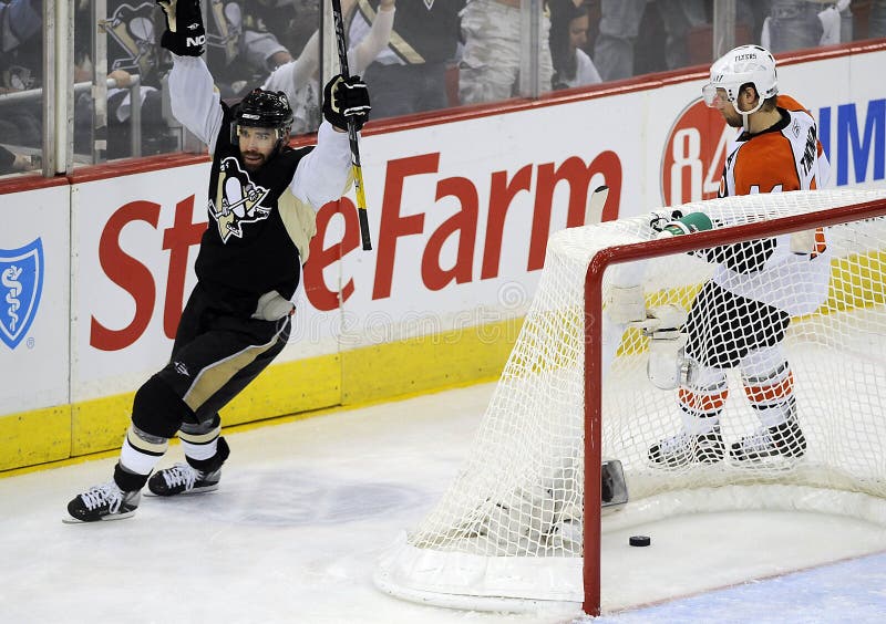 Pascal Dupuis editorial photo. Image of pittsburgh, penguins - 38579791