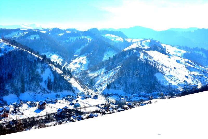 Pase el Rucar-salvado foto de archivo. Imagen de nieve - 65628450