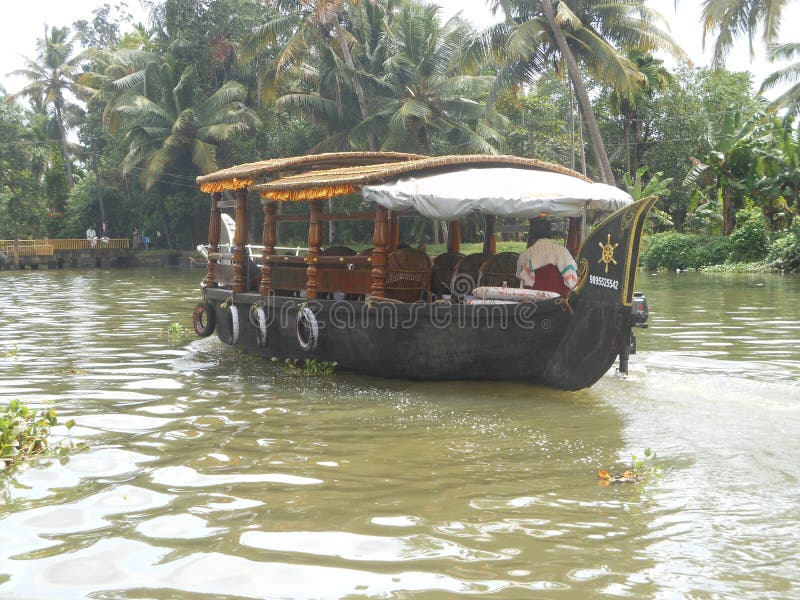 Paseo En Bote En Alappi, Kerala, India Foto editorial - Imagen de india ...