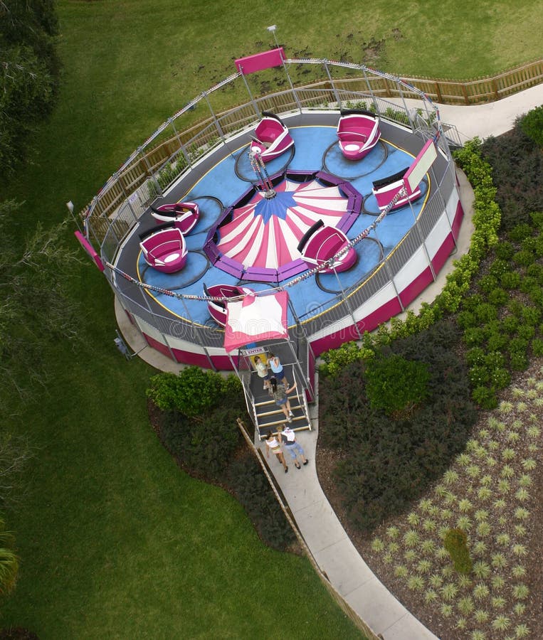 Paseo En Parque De La Aventura Imagen. Imagen: 356298