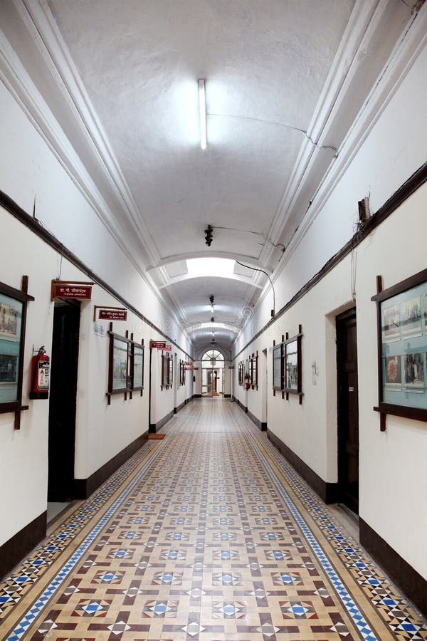 Interior Del Edificio Principal De IIT Roorkee Foto de archivo ...