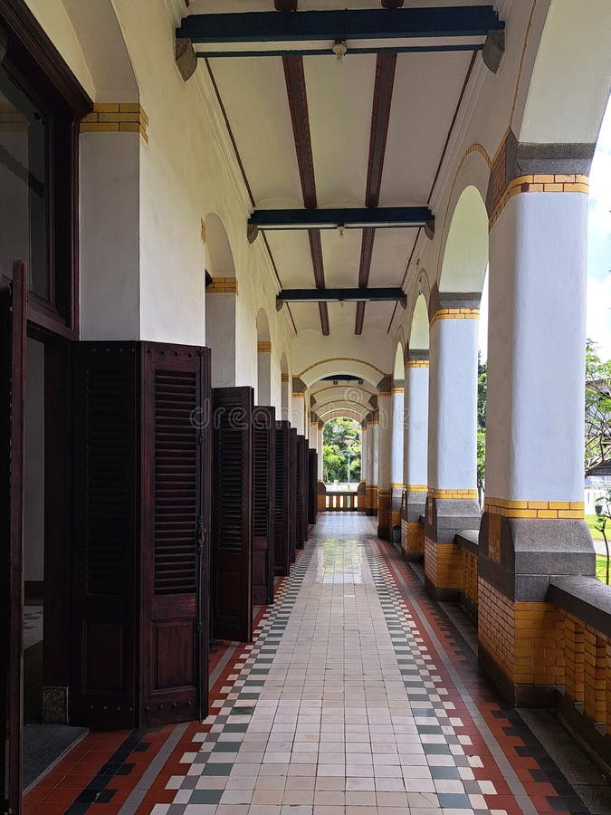 Pasillo O Pasillo En Un Edificio Colonial Conocido Como El Edificio ...