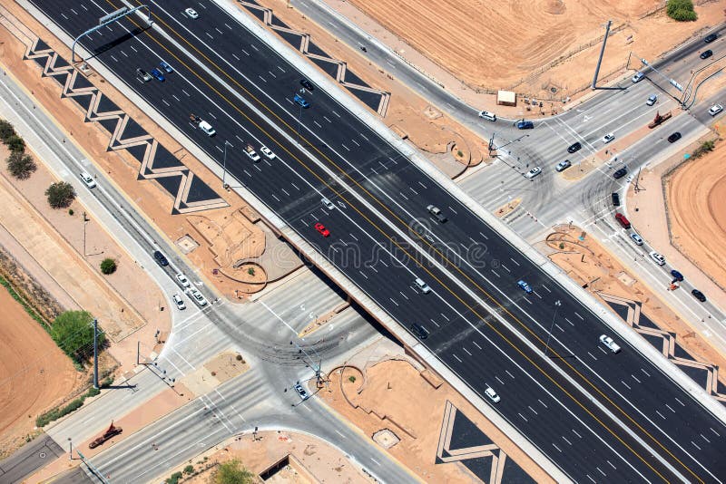 Rampe Et Passage Souterrain Sous Un Pont D'architecture Moderne Image ...