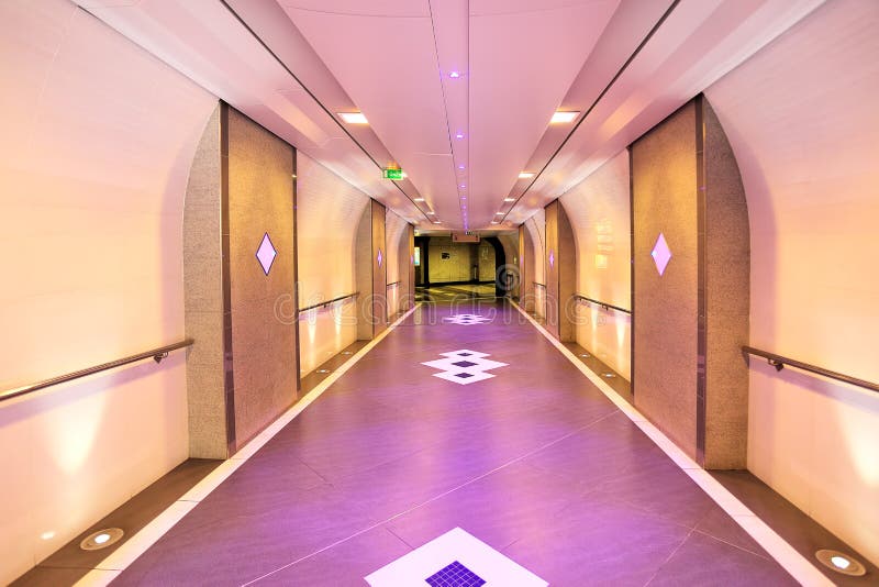 Passage Souterrain En Monte Carlo, Monaco. Image stock - Image du ...