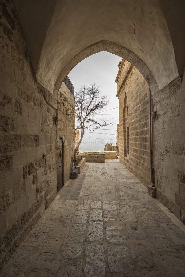Passageway between Stone Buildings, Old Stone Arch and in the ...