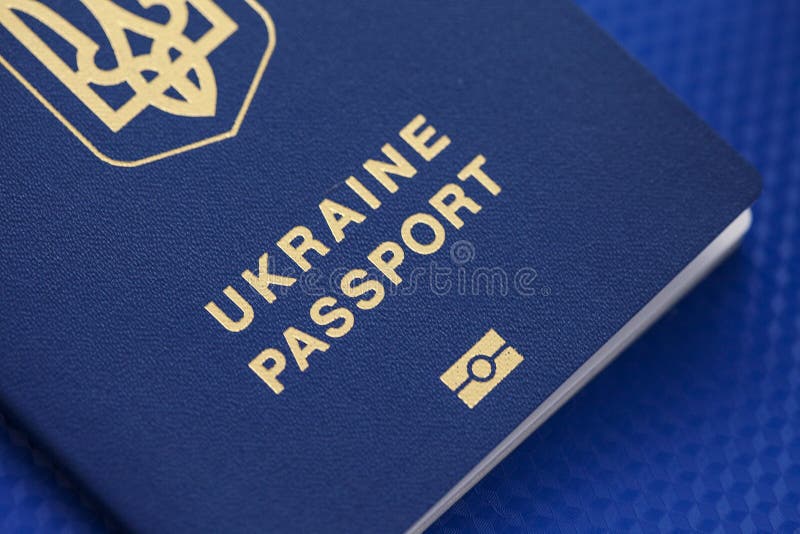 Un Nuovo Passaporto Ucraino Biometrico Con Un'identificazione ...