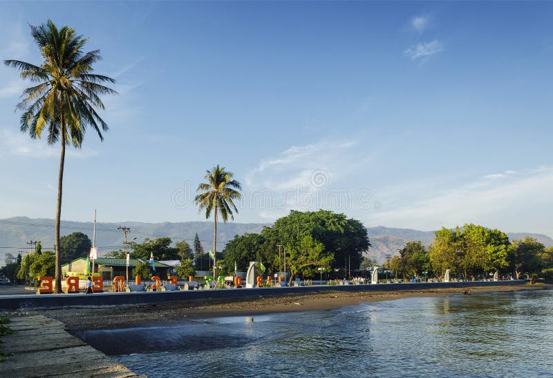 Passeio Central Do Beira-mar Da Cidade De Dili Em Timor-Leste Imagem ...