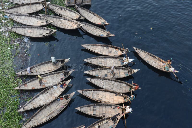 Passenger Boats at Bank of Buriganga Editorial Stock Photo - Image of ... Passenger Boats at Bank of Buriganga Editorial Stock Photo - Image of ...