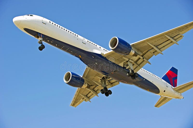 Passenger Jet stock image. Image of jetliner, descending - 31321489