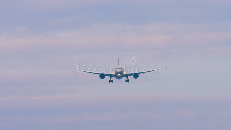 Unknown Airplane Approaching Landing Stock Video - Video of leaving ...