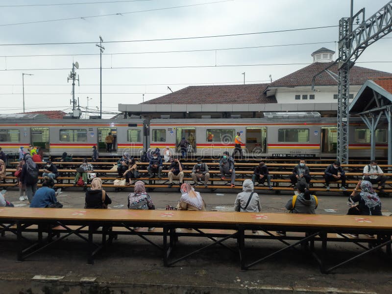 Passenger Waiting for the Commuter Train at the Manggarai Station ...