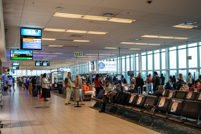 Passengers Queue at the Boarding Gate Waiting for the Boarding Time ...