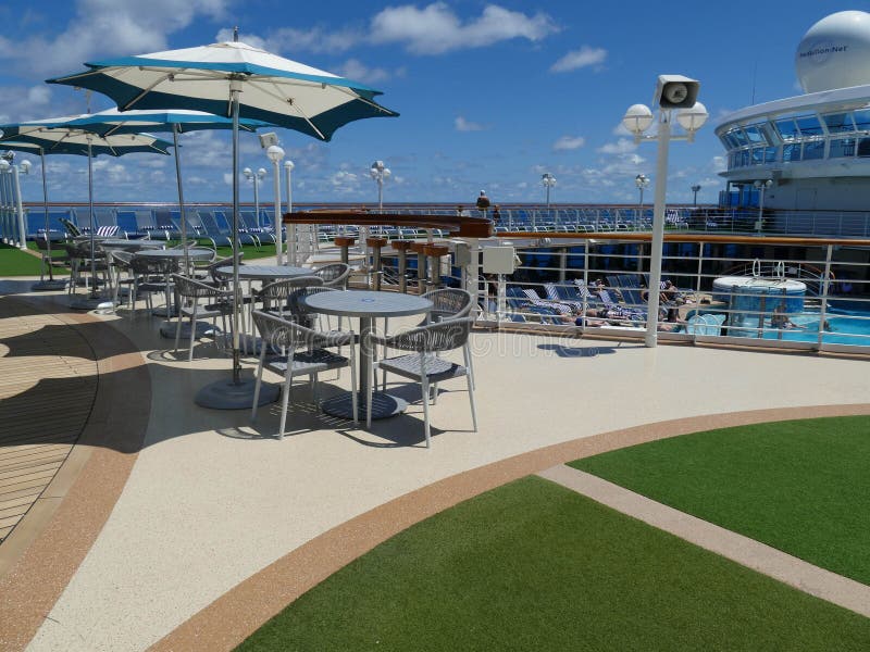 Passengers Relax Around the Swimming Pool Editorial Photo - Image of ...