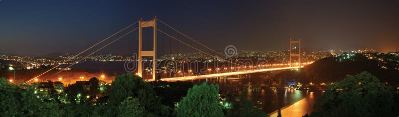 Fatih Sultan Mehmet Bridge photo stock. Image du paysage - 30759394
