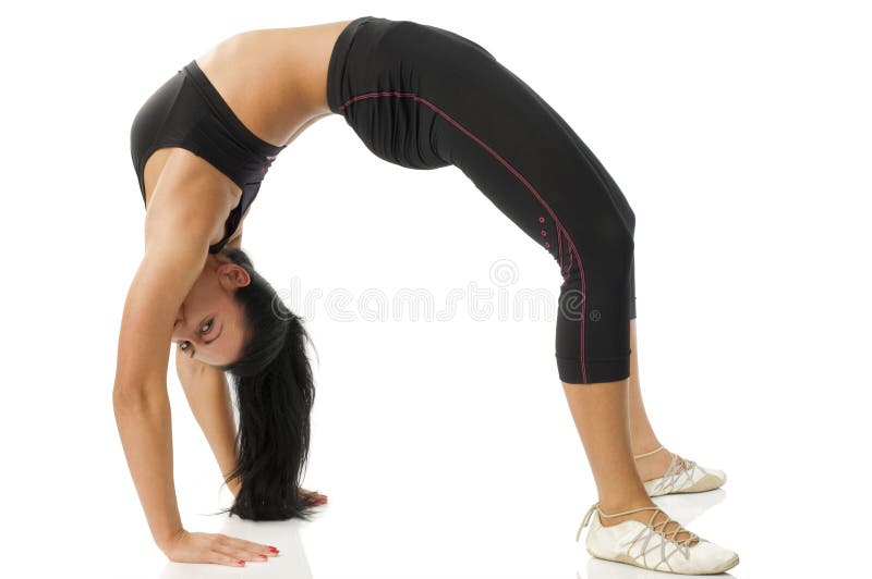 Fille Mince Flexible Faisant Le Pont Gymnastique Image stock - Image du ...
