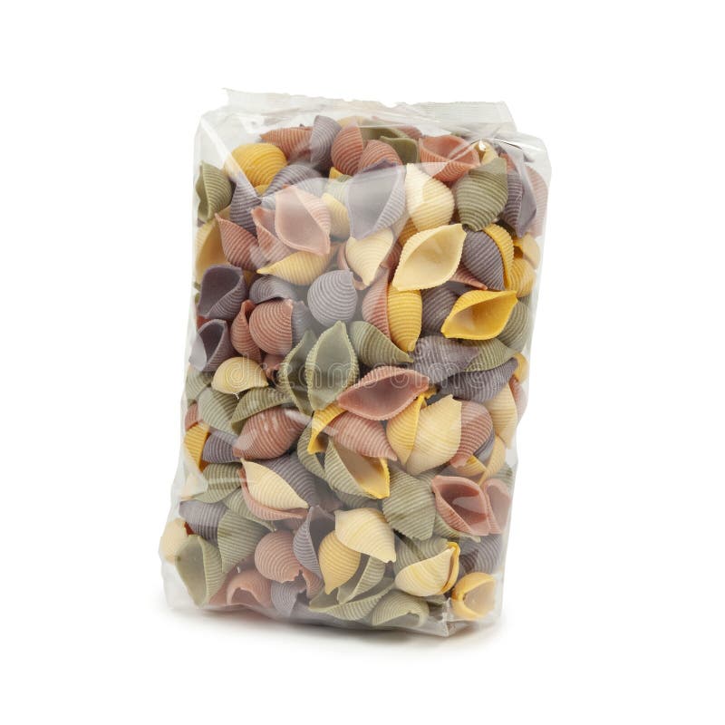 Pasta De Concha En Un Tomate Con Una Pierna De Pollo Cocida En Una ...