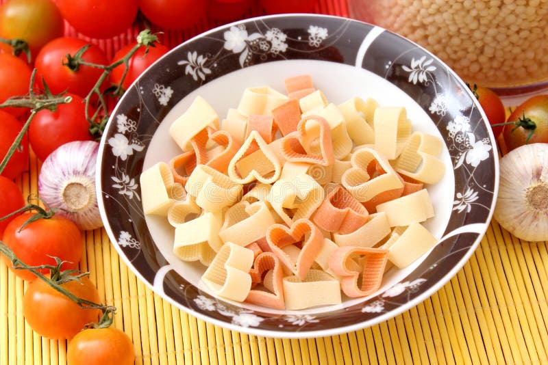 Pasta del cuore fotografia stock. Immagine di cottura - 32703854