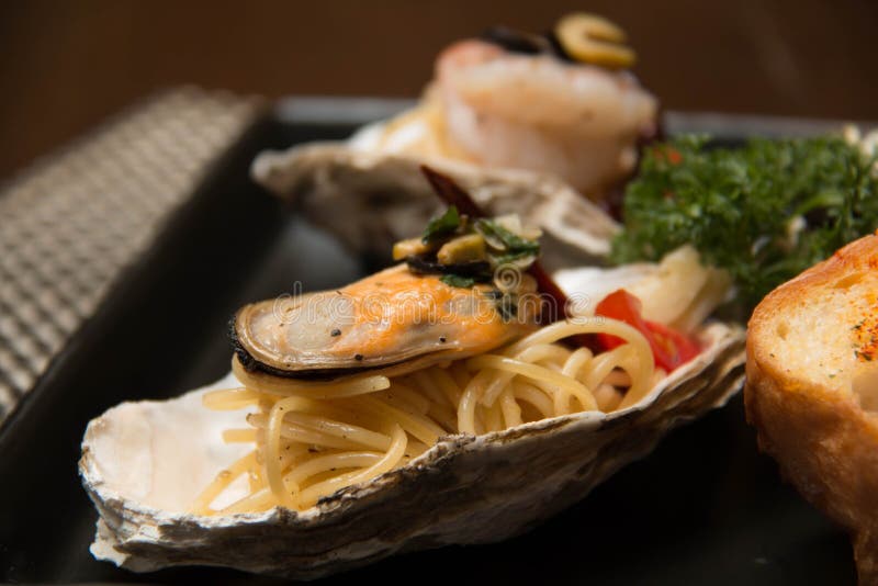 Pasta Delicious Spaghetti Seafood in Shell Stock Image - Image of plate ...