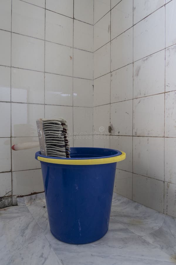 Paste Brush on a Plastic Bucket Stock Image - Image of walln, home ...