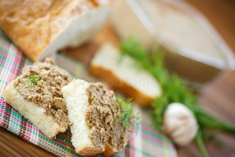 Pastei met brood stock foto. Image of groen, achtergrond - 38925878