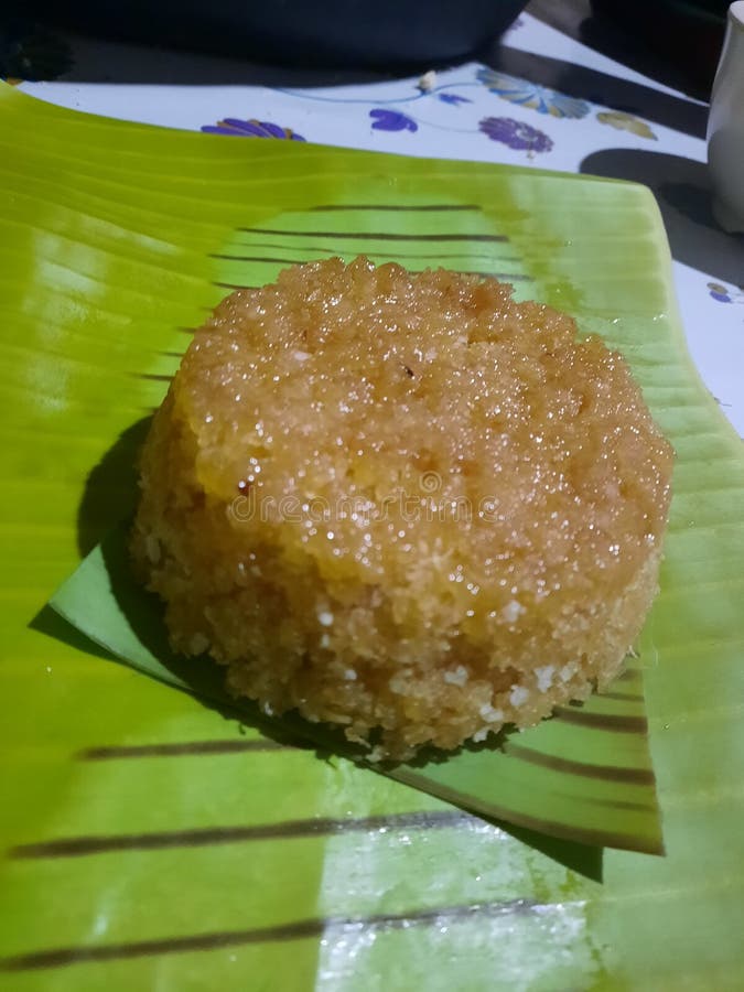 Pastel De Mandioca Estilo Filipino Con Grano De Coco Foto de archivo ...