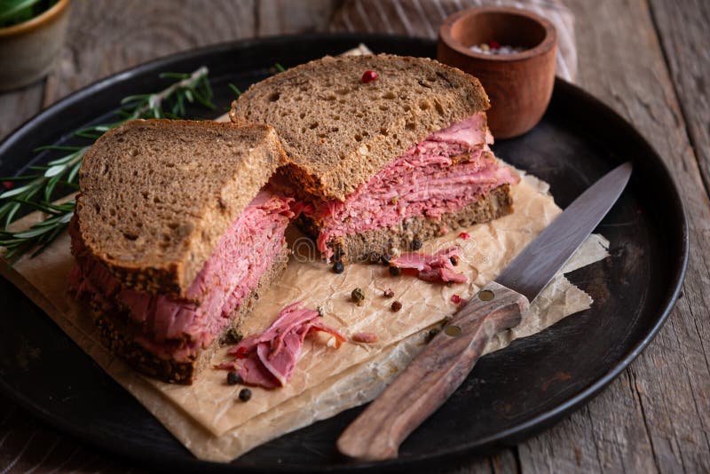 Pastrami Sandwitch, Sliced Pastrami Meat with Bread Stock Image - Image of rosemary, pepper ...