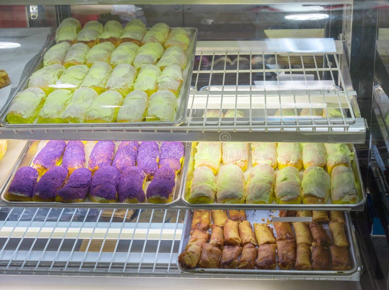 534 Bakery Racks Stock Photos - Free & Royalty-Free Stock Photos from ...