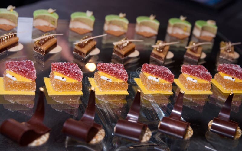 Pastry Display Picture. Image: 13967348