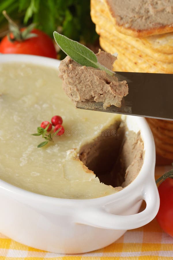 Cast Iron Bean Pot stock photo. Image of cook, campfire - 22042490