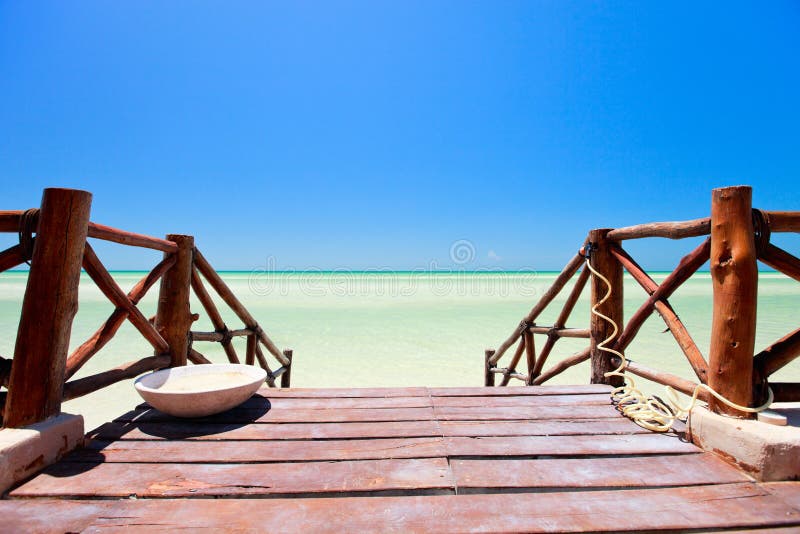 Path leading to ocean stock image. Image of holbox, scenery - 20624777