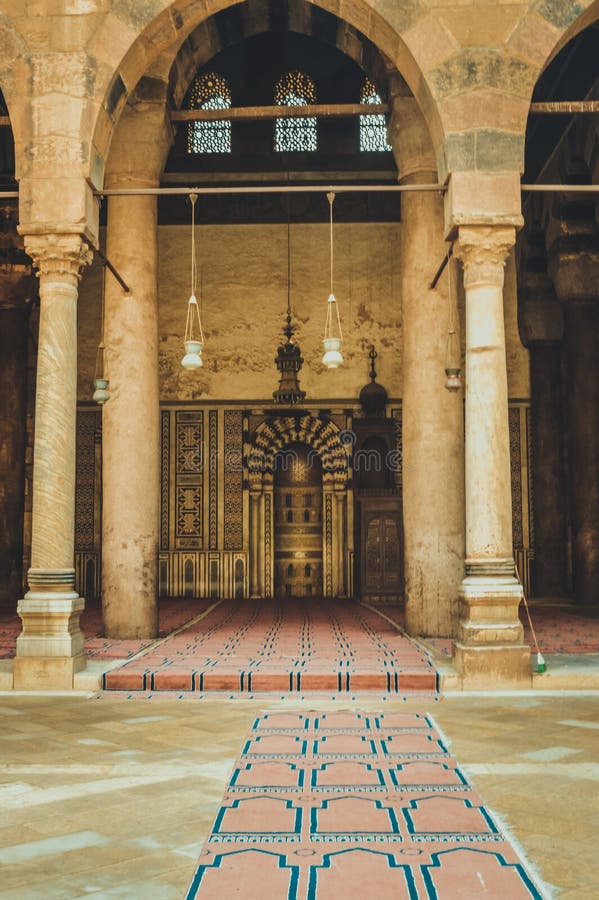 Path in mosque stock image. Image of path, historic, palace - 87591881