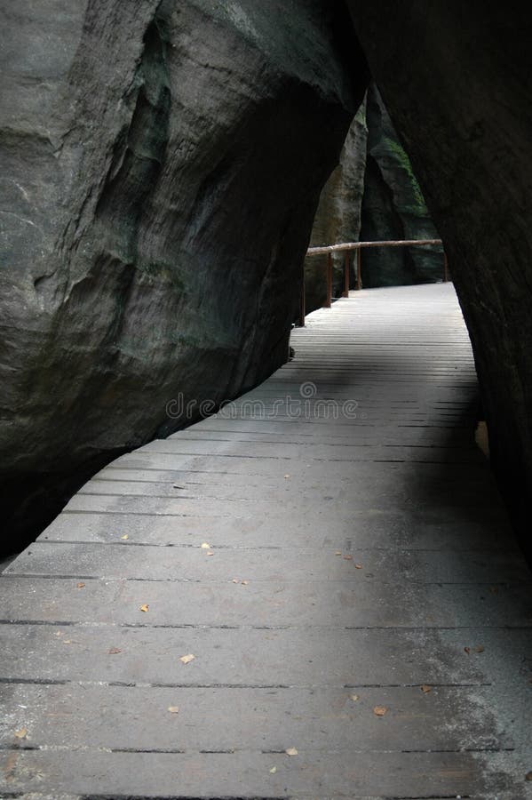 Path in Rocks, Garden of the Gods Wilderness, Illinois, USA Stock Photo ...