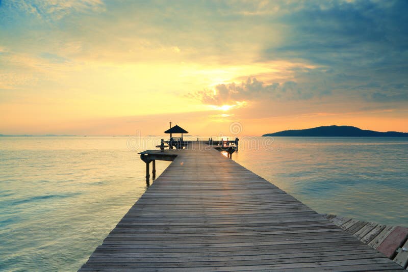 Path way to see sunrise stock image. Image of cloud, dawn - 27532555