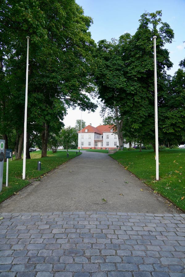 Pathway Leading To the Eidsvold Building at the Old Eidsvold Iron Works ...