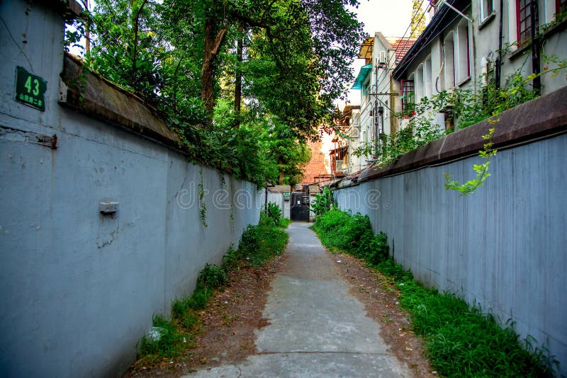 A pathway between walls stock image. Image of pathway - 41166759