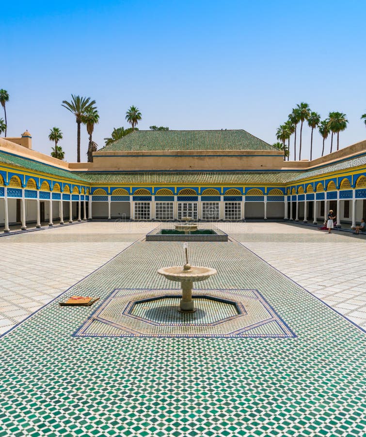 Patio Del Palacio Real En Marrakesh Imagen editorial - Imagen de ...