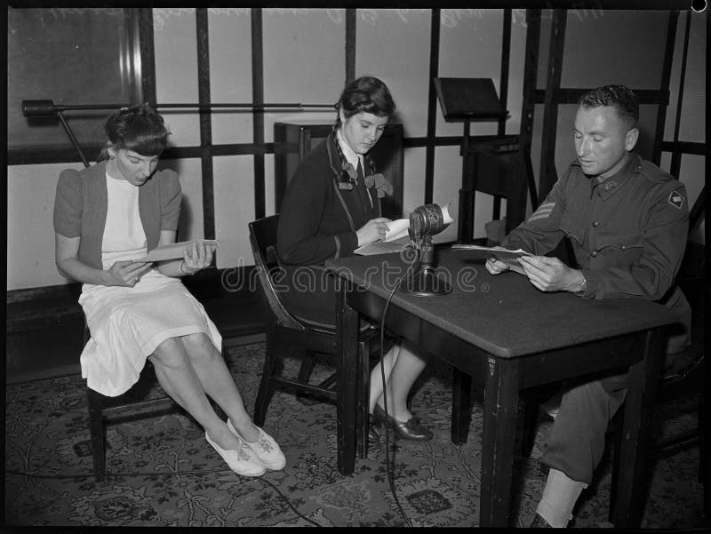 Patricia Delaney, Sergeant Alan Jones, ABC Studios,1944 Photographed By ...