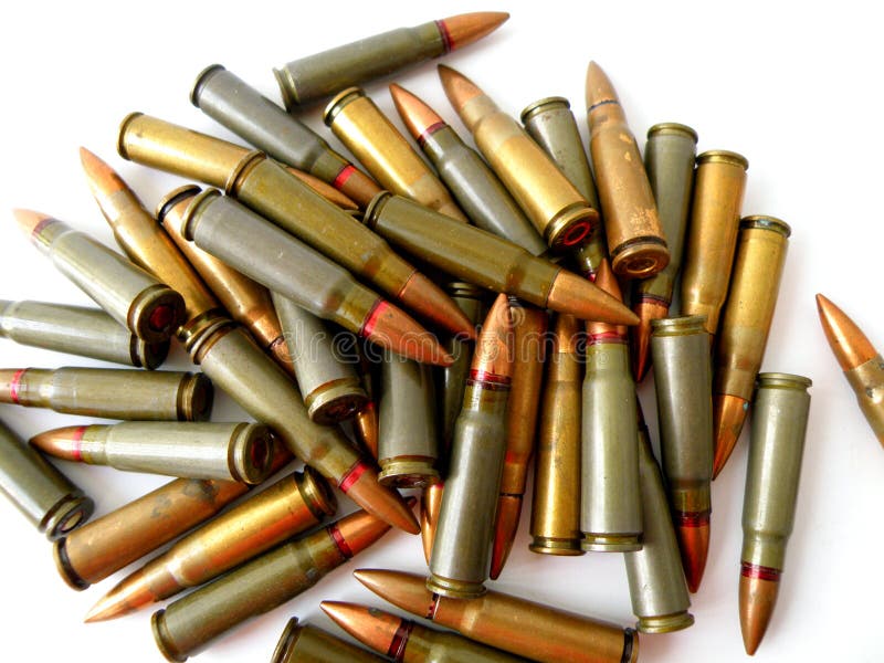 Patronen van ak 47 7.65 mm stock afbeelding. Image of kaliber - 6757657