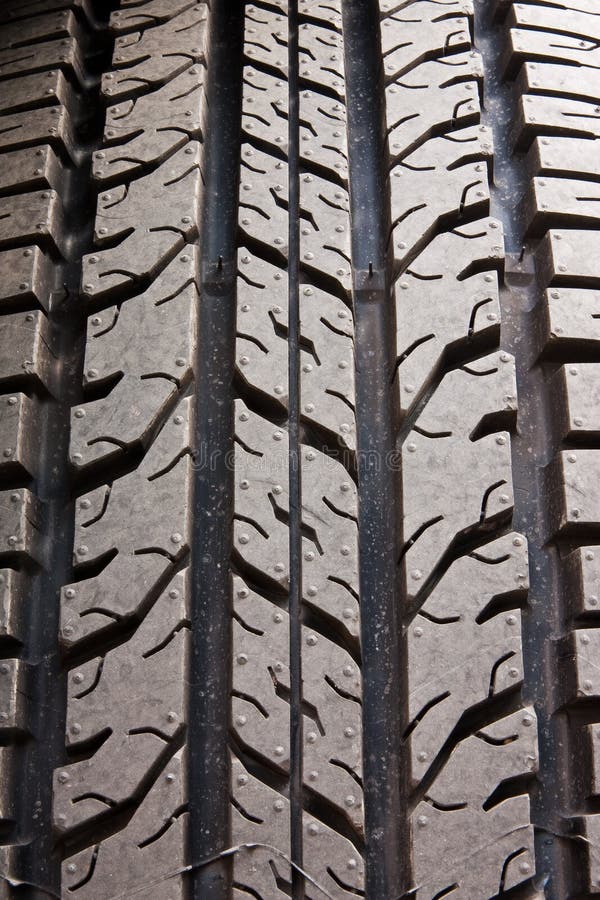 Een autoband stock foto. Image of racen, schik, veiligheid - 12390554