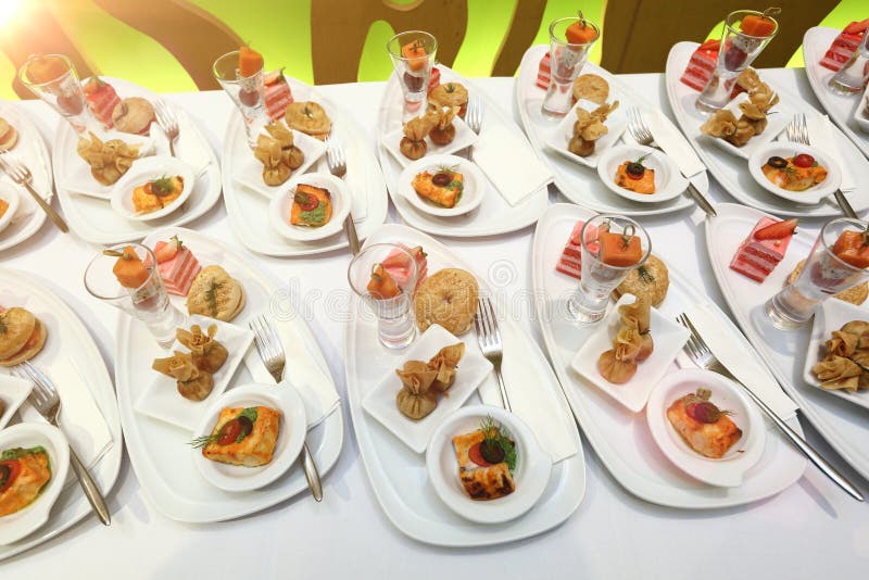 Pattern Arrangement of Coffee Break in Complete Set Ready for ...