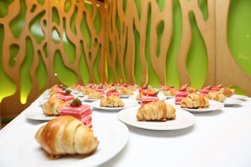 Pattern Arrangement of Coffee Break in Complete Set Ready for ...