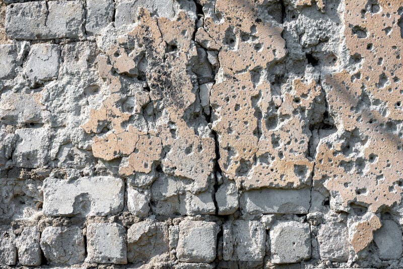 Pattern Explosion-damaged Wall of the House in Ukraine Stock Photo ...