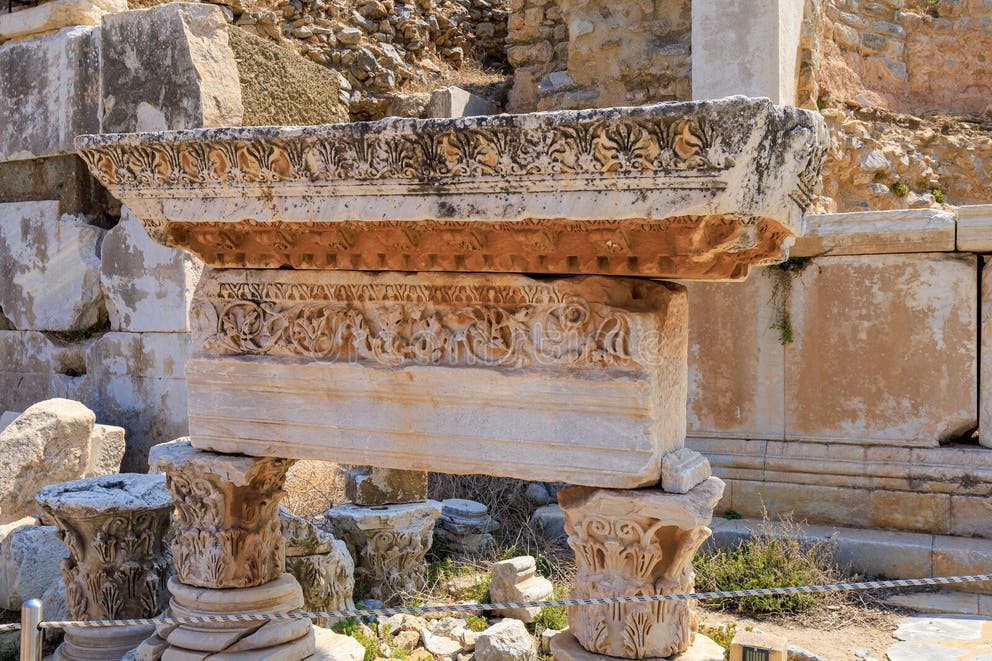 Patterns of Ancient Architecture. the Cultural Heritage of Humanity ...