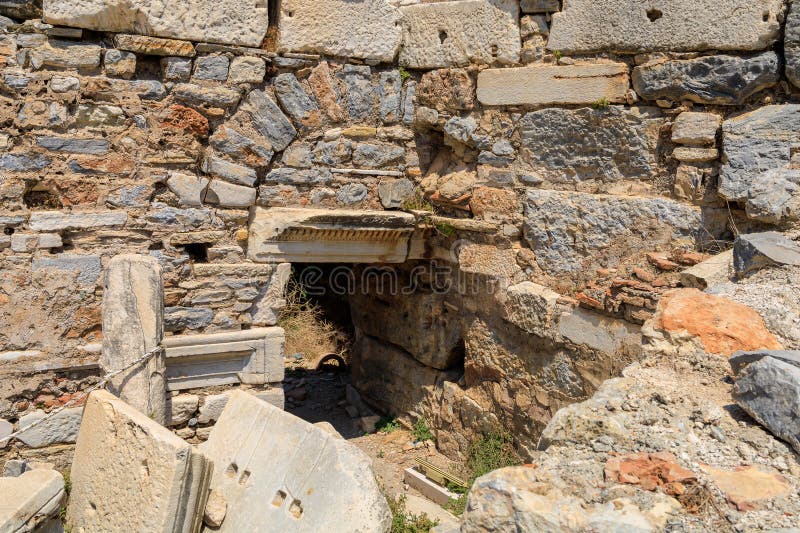 Patterns of Ancient Architecture. the Cultural Heritage of Humanity ...