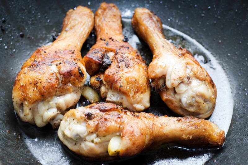 Pattes de poulet photo stock. Image du manger, patte, délicieux - 4289126