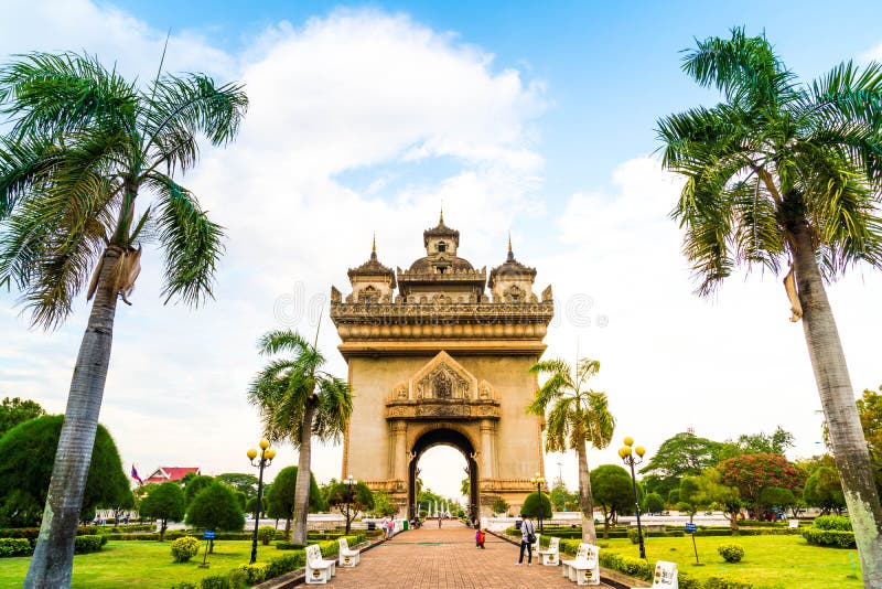 Patuxay Monument in Vientiane, Laos. Editorial Image - Image of patuxai ...