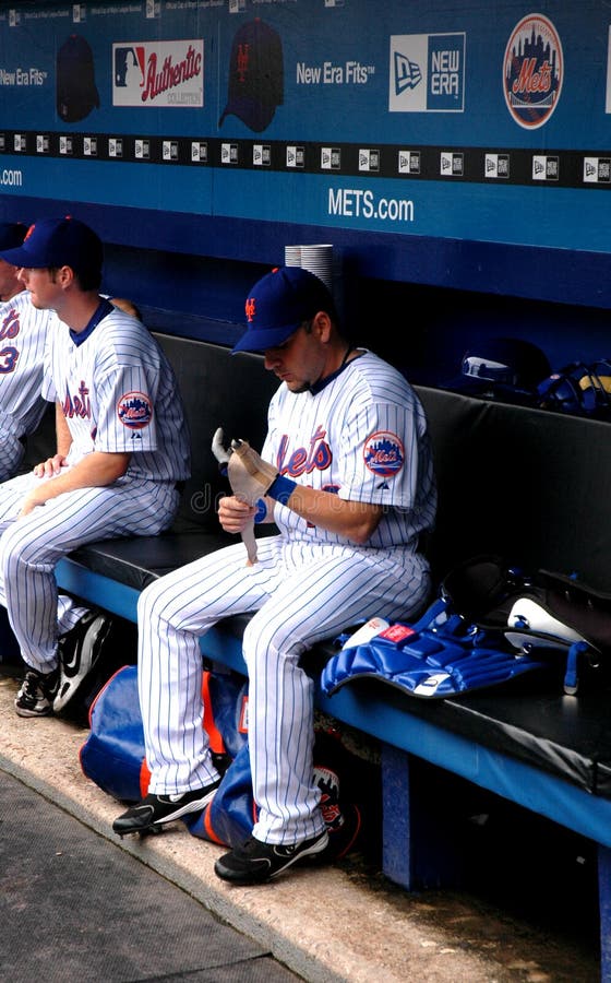 NY Mets Dugout editorial photography. Image of park, stadium - 25835232