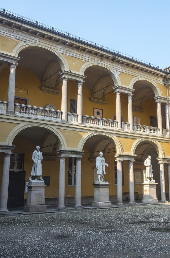 Pavia, Court of the University Stock Image - Image of urban, court ...