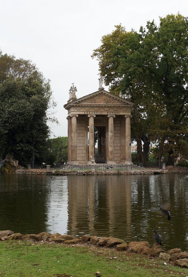 Pavilion in Park Borghese in Rome Stock Photo - Image of roma, family ...